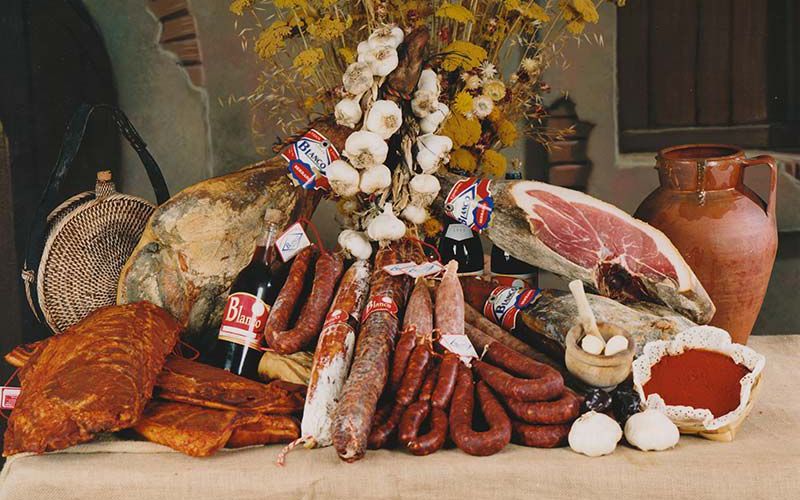 Chorizos y jamones de Zamora | Embutidos Blanco