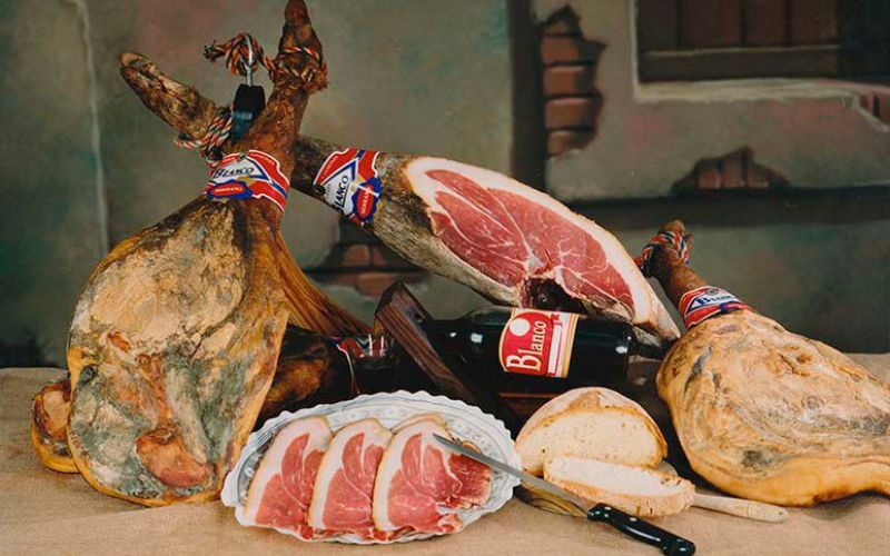 Chorizos y jamones de Zamora | Embutidos Blanco